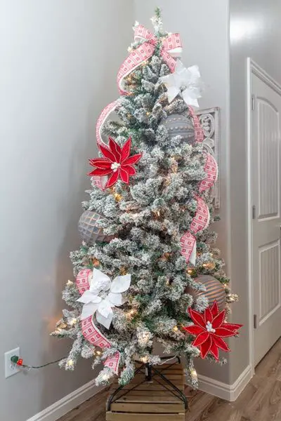 How To Decorate A Christmas Tree – Frugal Fitz Designs