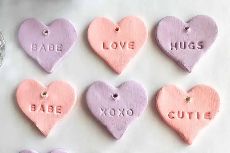 Diy Conversation Hearts Using Air Dry Clay – Frugal Fitz Designs